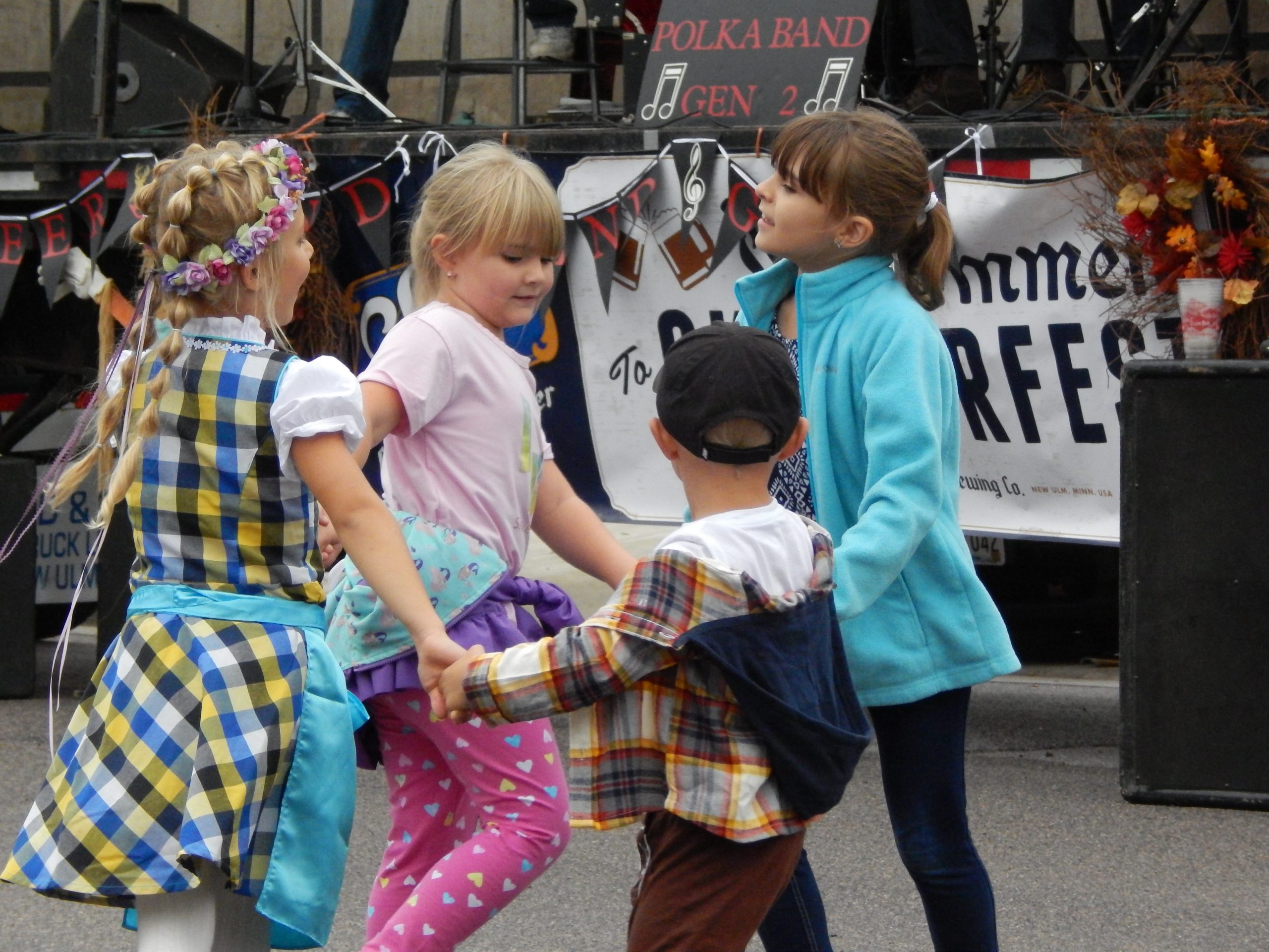 Oktoberfest brings buzz back to town | News, Sports, Jobs - The Journal
